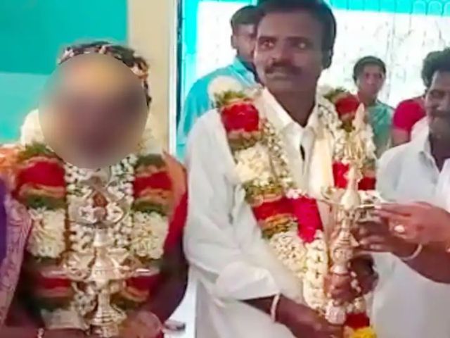 17 வயதில் கட்டாய திருமணம்... 18 வயதில் காதல் திருமணம்!